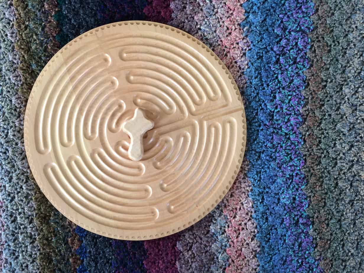 How to Quickly Focus in Prayer with the Hand-Held Labyrinth - Faithful ...